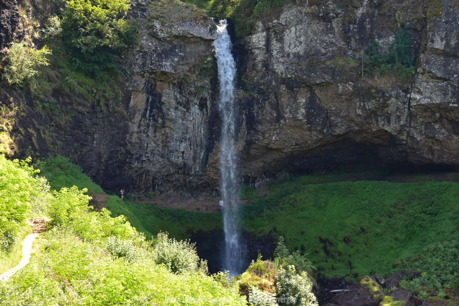 La Cascade de Salins (15) – Au Cœur des Pays d'Auvergne