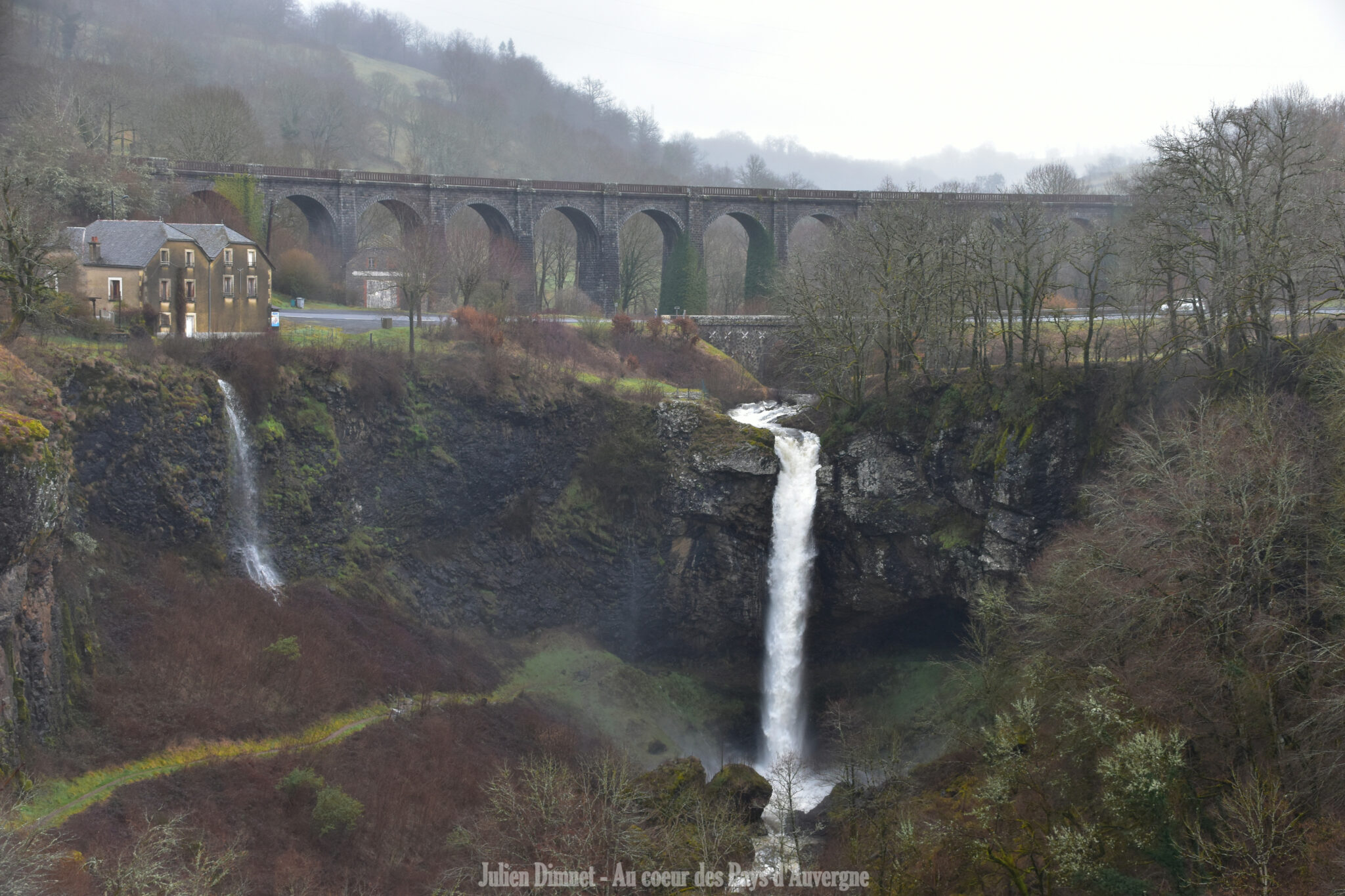 La Cascade de Salins (15) – Au Cœur des Pays d'Auvergne
